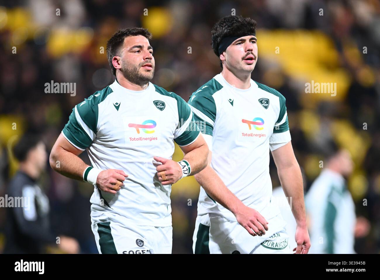 Facundo Isa of section paloise pau and Hugo Auradou of section paloise ...