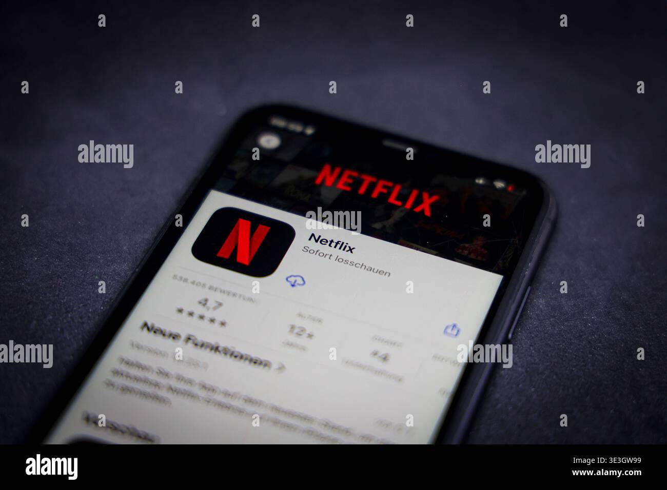 Apple App Store auf einem iPhone. Top-Apps kostenlos. Netflix. // 23.03 ...
