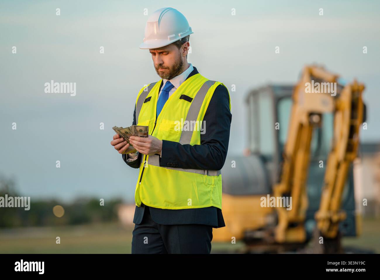 Businessman invest money in construction business. Successful business ...