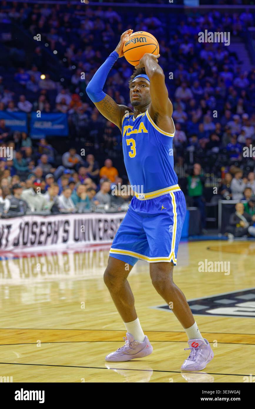 UCLA Guard/Forward Eric Dailey Jr. (3) attempting free throw during a ...