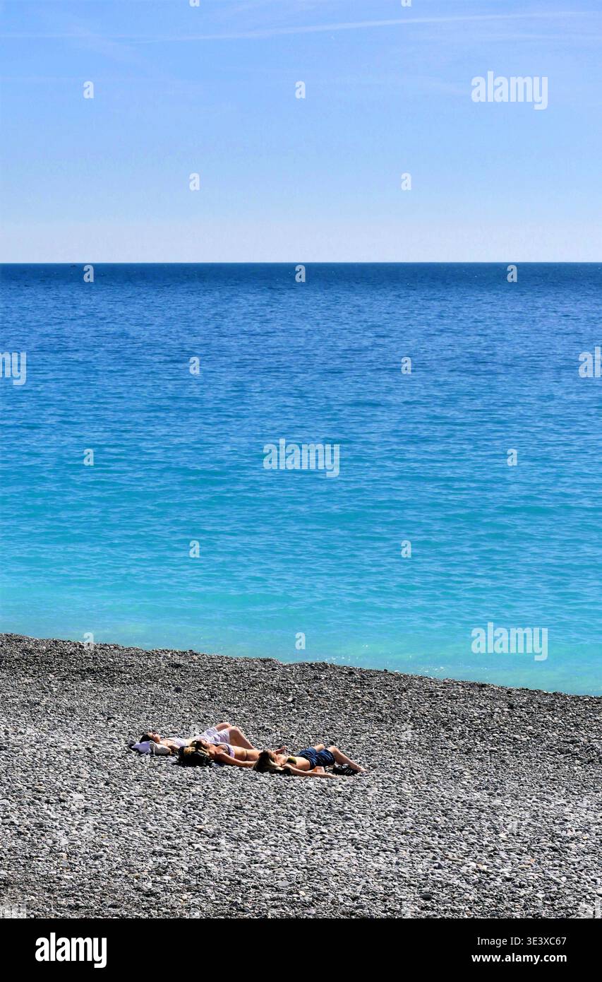 17.03.2026, Nizza, Cote dÂ Azur, Frankreich. Entspanntes Leben am ...