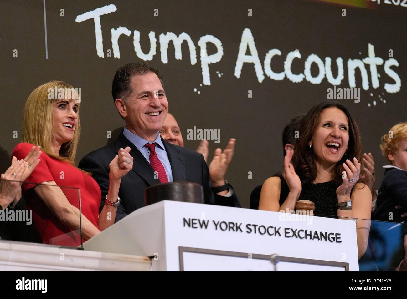 Michael and Susan Dell, left, ring the opening bell at the New York ...