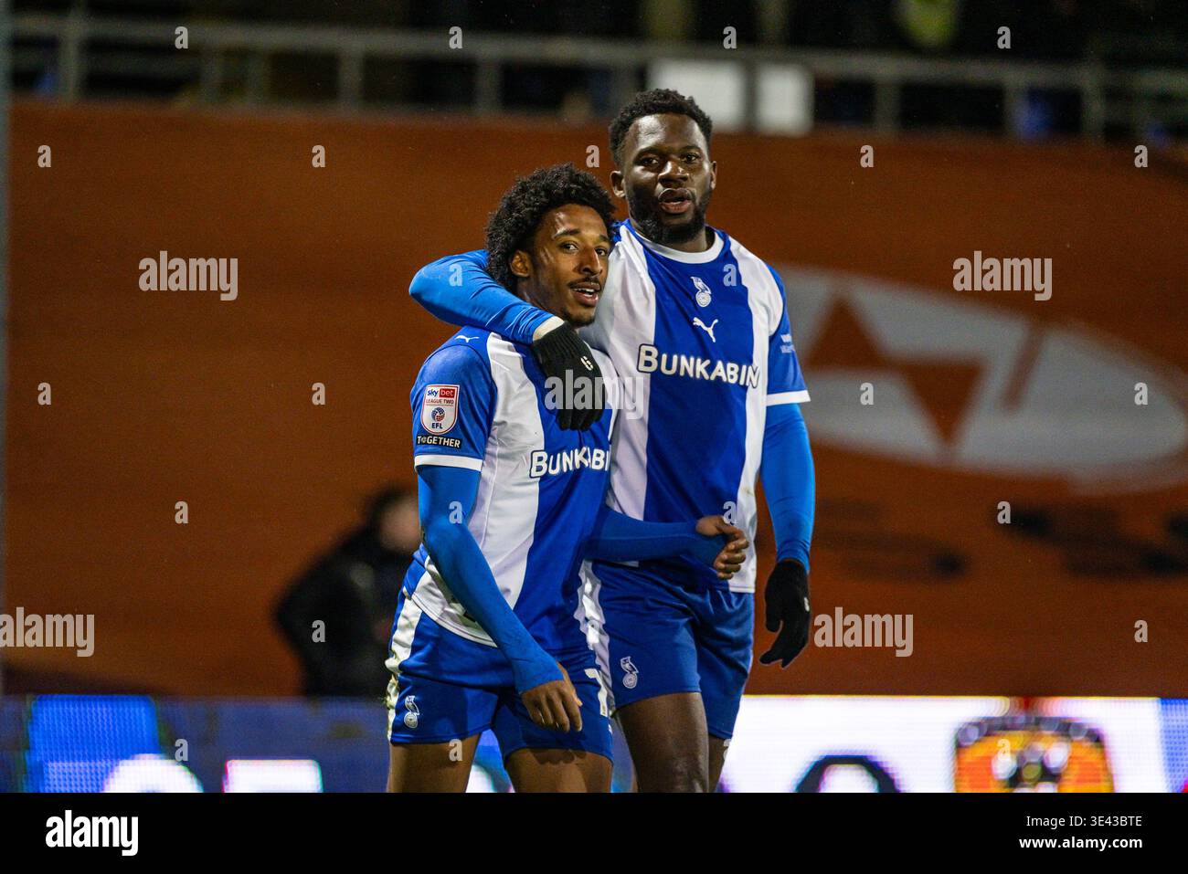 Oldham Athletic's Kane Drummond and Oldham Athletic's Mike Fondop ...
