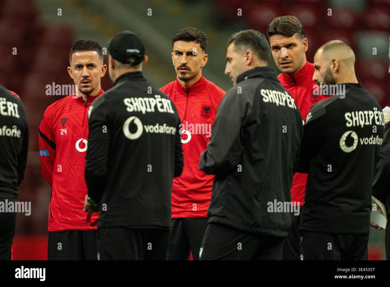 Official press conference training hi-res stock photography and images ...