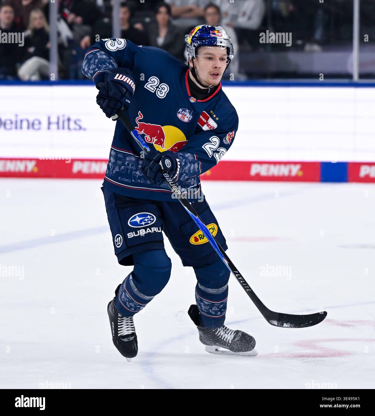 24 March 2026, Bavaria, Munich: Ice hockey, men: DEL, EHC Red Bull ...