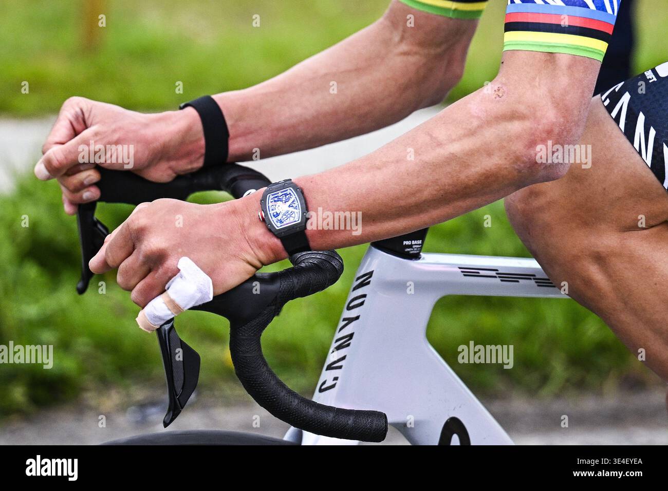 Dutch Mathieu van der Poel's vinger pictured during the 'E3 Saxo Bank ...