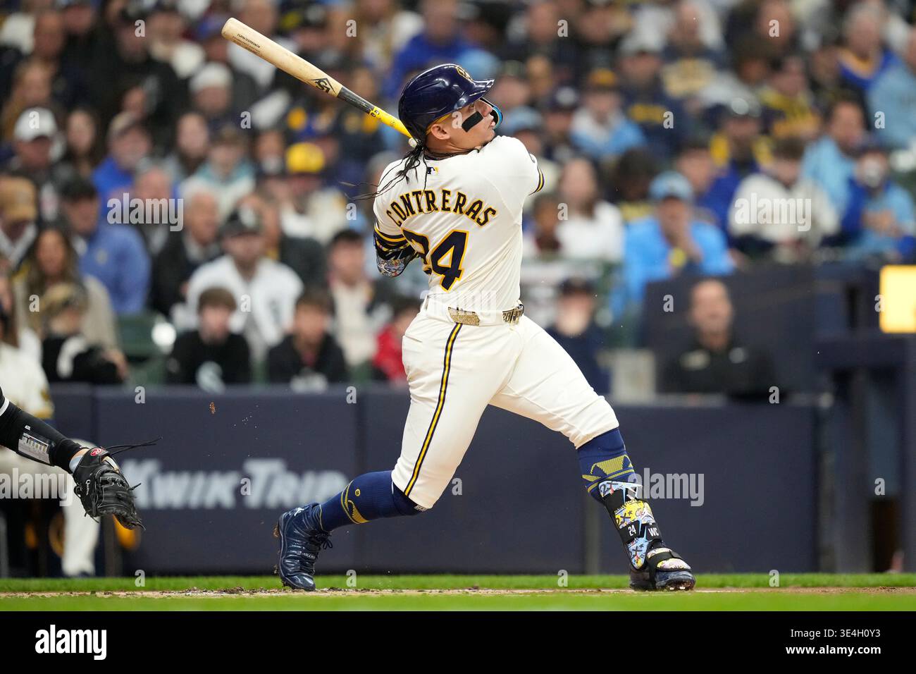 Milwaukee Brewers' William Contreras at bat during the first inning of ...