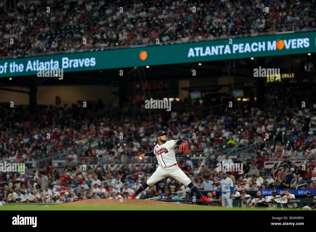 Atlanta Braves pitcher Robert Suarez (75) works in the eighth inning of ...
