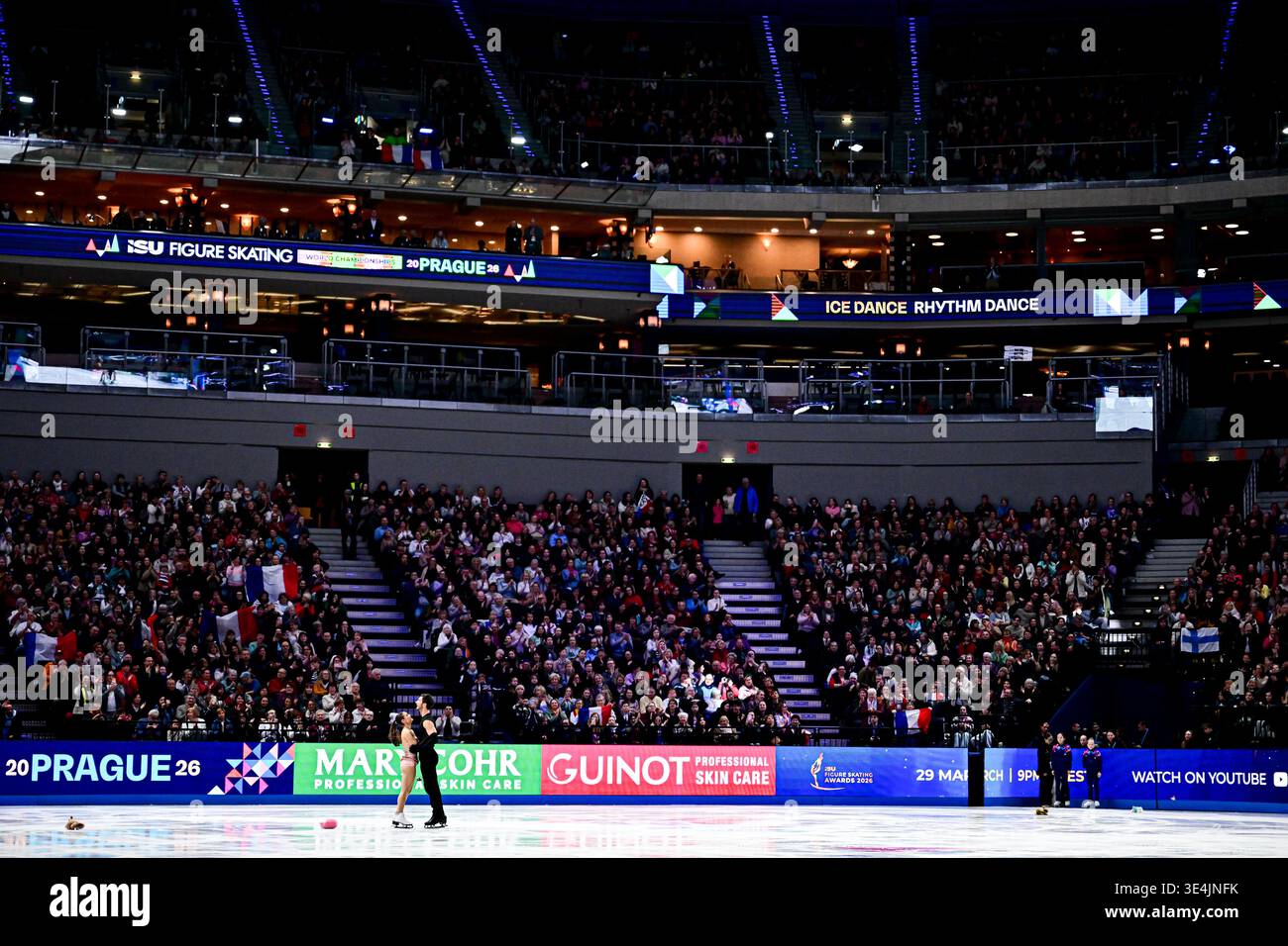 Laurence FOURNIER BEAUDRY & Guillaume CIZERON (FRA), during Ice Dance ...