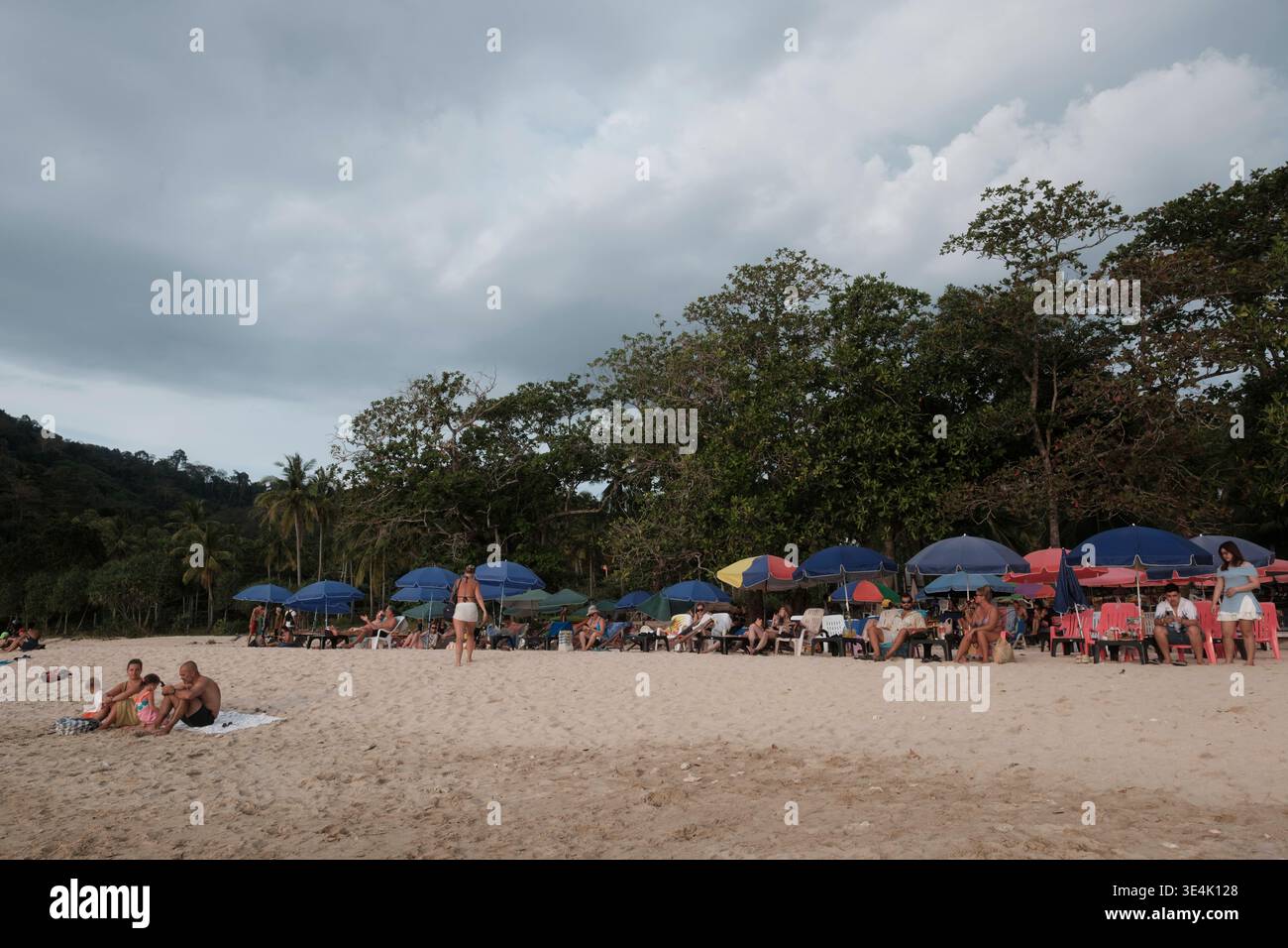 Charlie Beach Farang Beach, Ko Mook - Thailand, Dezember 2024 ...