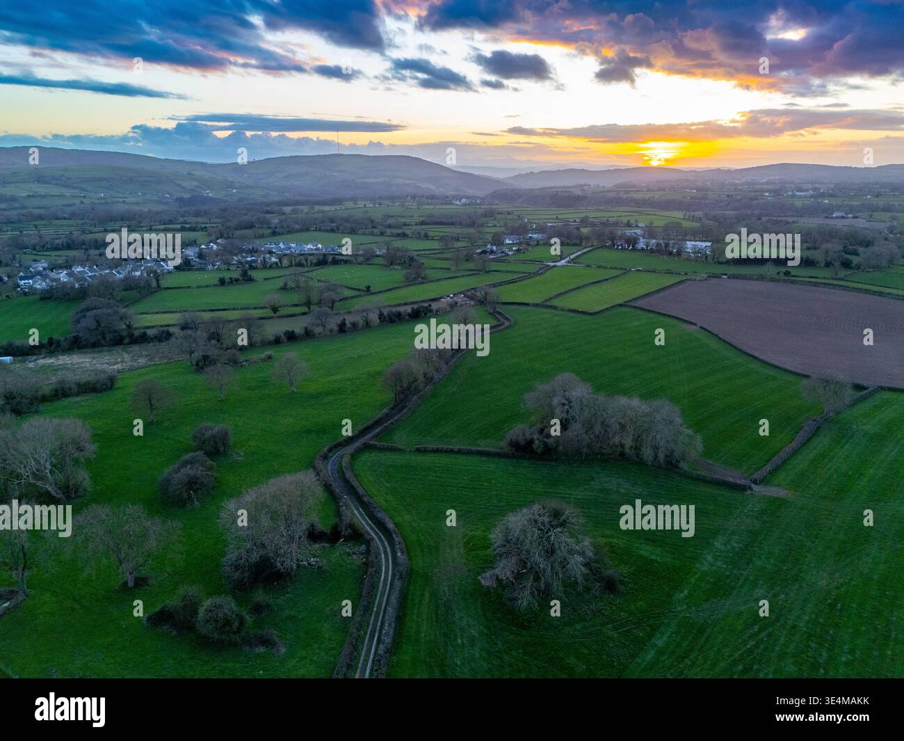 Flintshire, Wales. UK Weather: 28th March 2026, Stunning end to the day ...