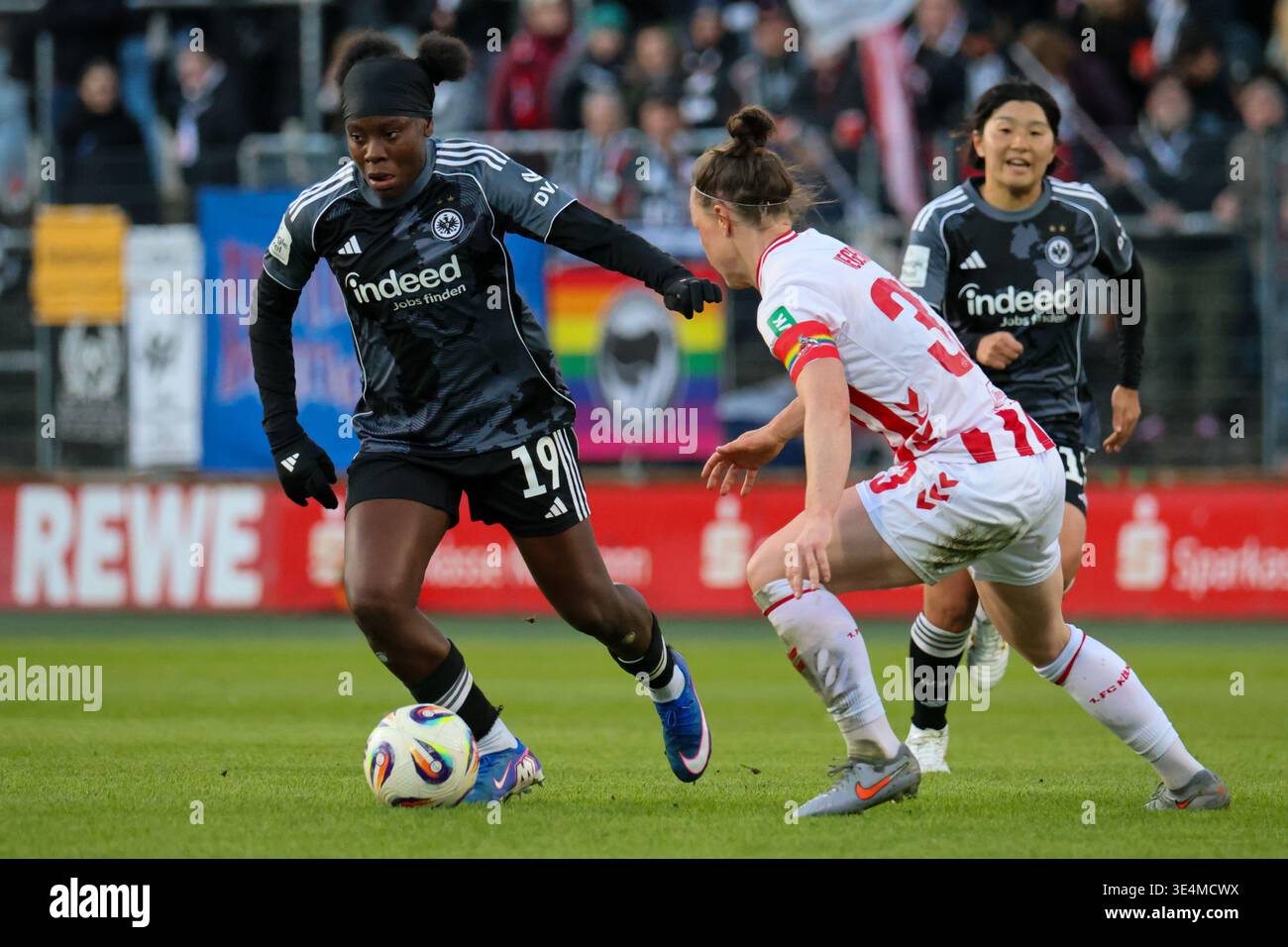 Köln, Deutschland: 28. März 2026 - 1. Frauen Bundesliga - 22. Spieltag ...