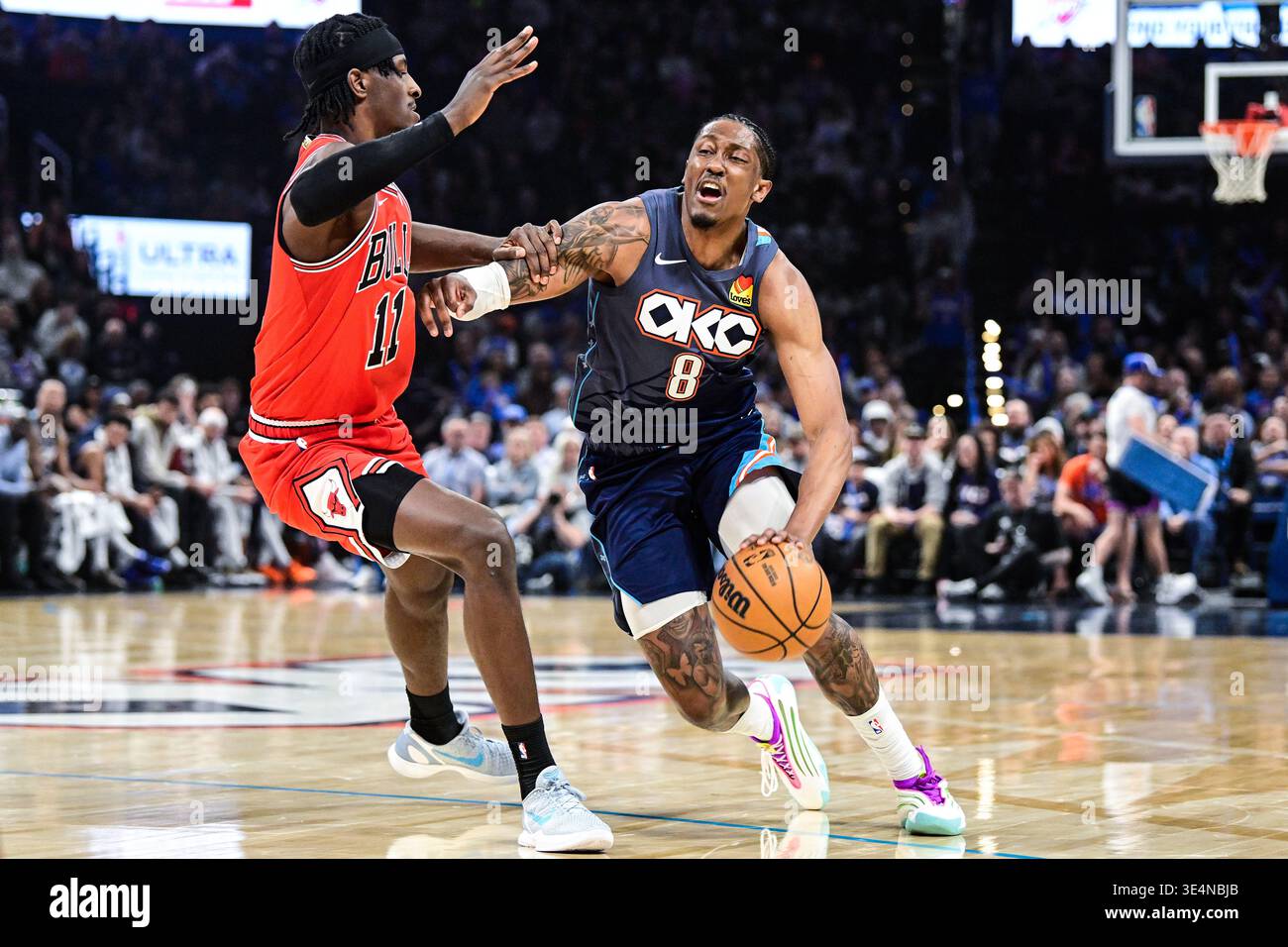 Oklahoma City Thunder guard/forward Jalen Williams (8) drives against ...