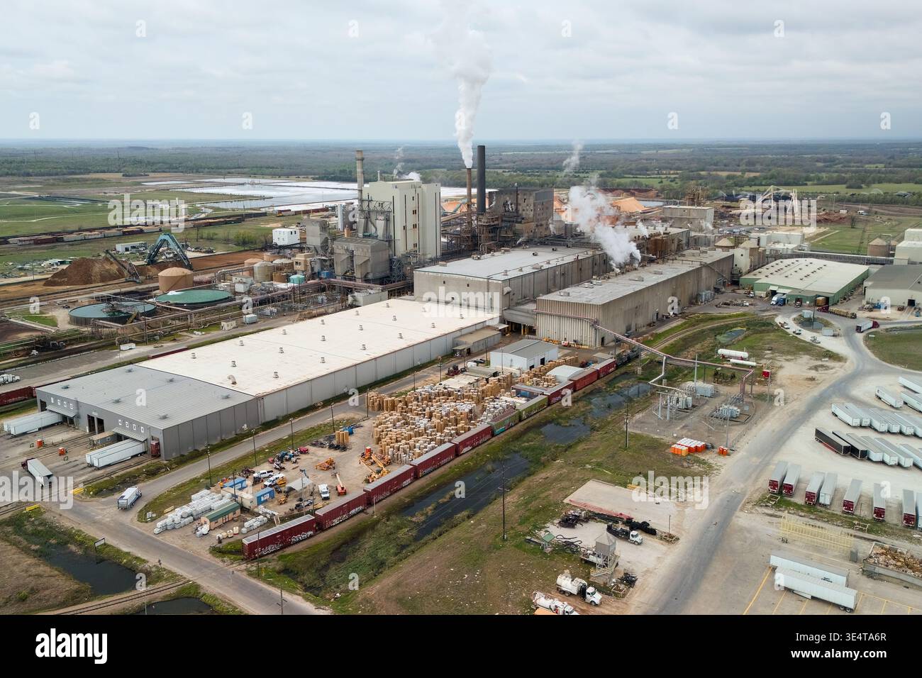 Industrial complex aerial view hi-res stock photography and images - Alamy