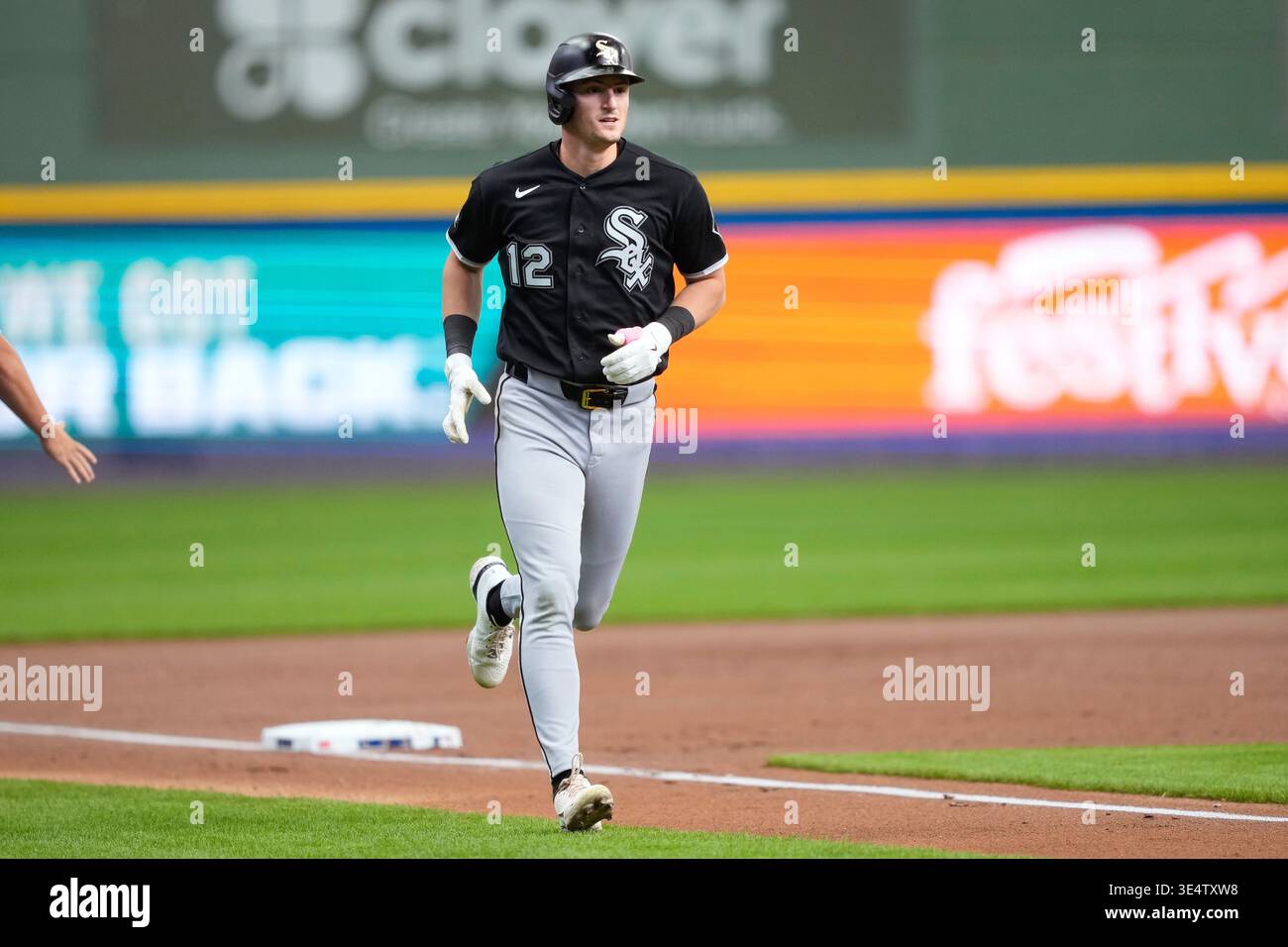 Chicago White Sox's Colson Montgomery runs the bases after hitting a ...