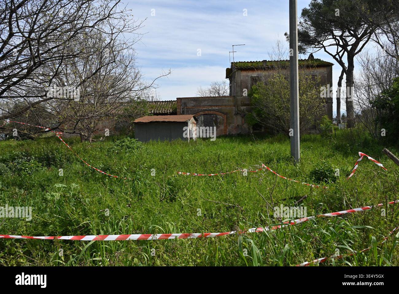 **NO WEB OR NEWSPAPERS, ONLY FOR ITALY** Anarchist movements gather to ...