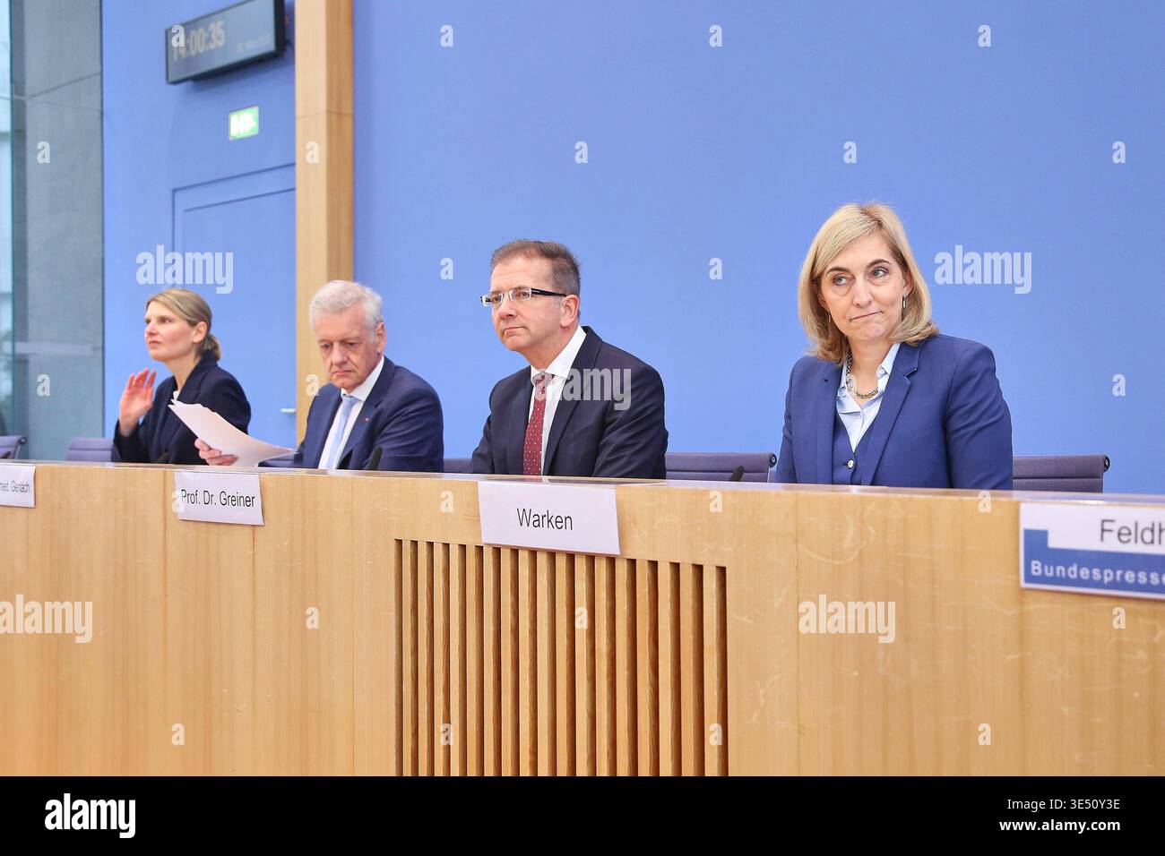 Berlin, Deutschland, 30.03.2026: Bundespressekonferenz: Übergabe der ...
