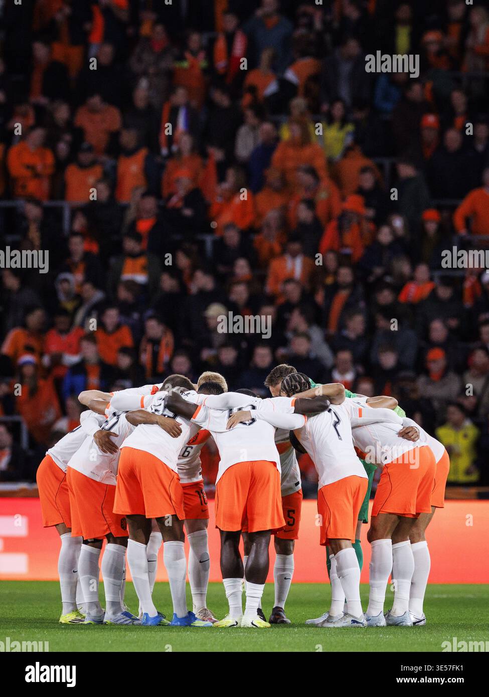 EINDHOVEN - The Dutch national team prior to the friendly international ...
