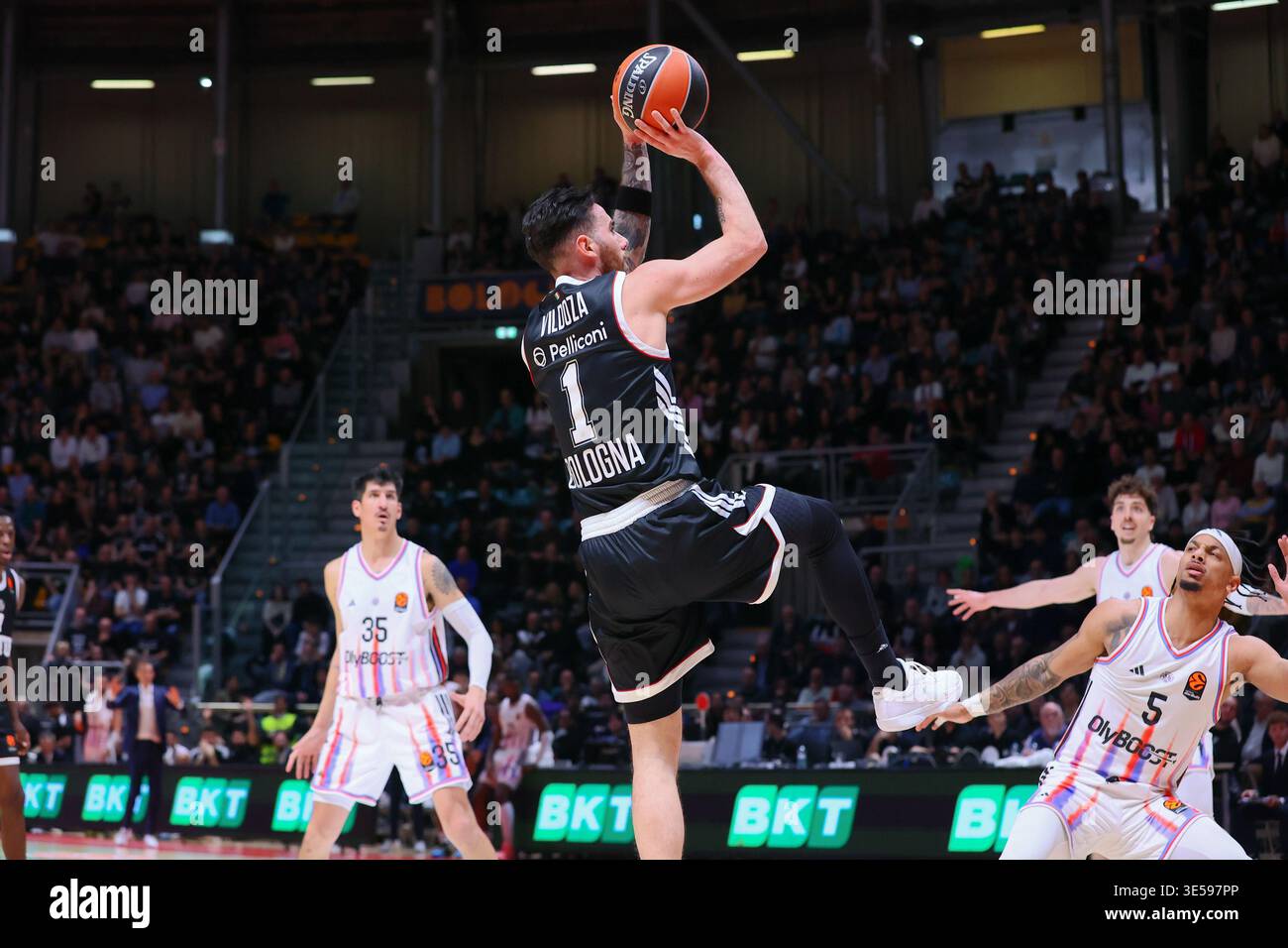 01 Luca VILDOZA Virtus Bologna Match BASKETBALL - EUROLEAGUE Virtus ...