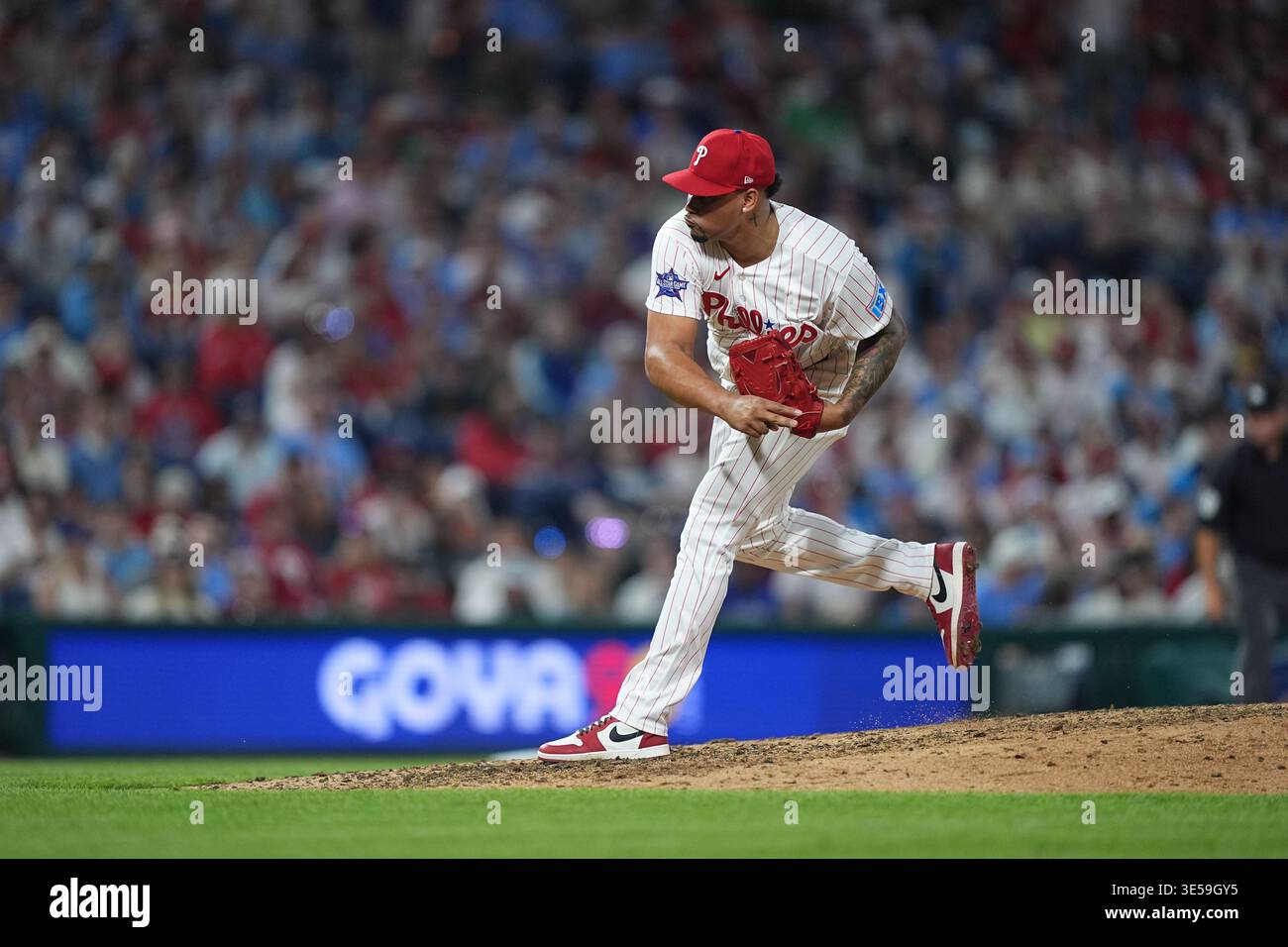 Philadelphia Phillies pitcher Jhoan Duran in action during a baseball ...