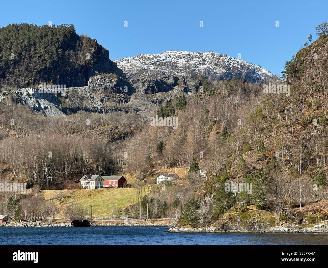 Fjordfahrt mit dem Katamaran nach Mostraumen - Bergen 02.04.2026 ...