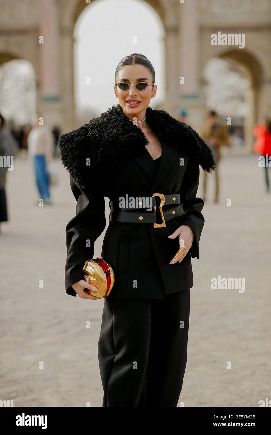 Street style, Teona Telia arriving at Schiaparelli Fall-Winter 2026 ...