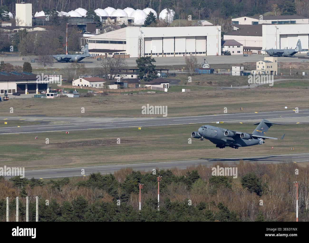02.04.2026, xjrdrx, Politik Militär, Ramstein Air Base - United States ...