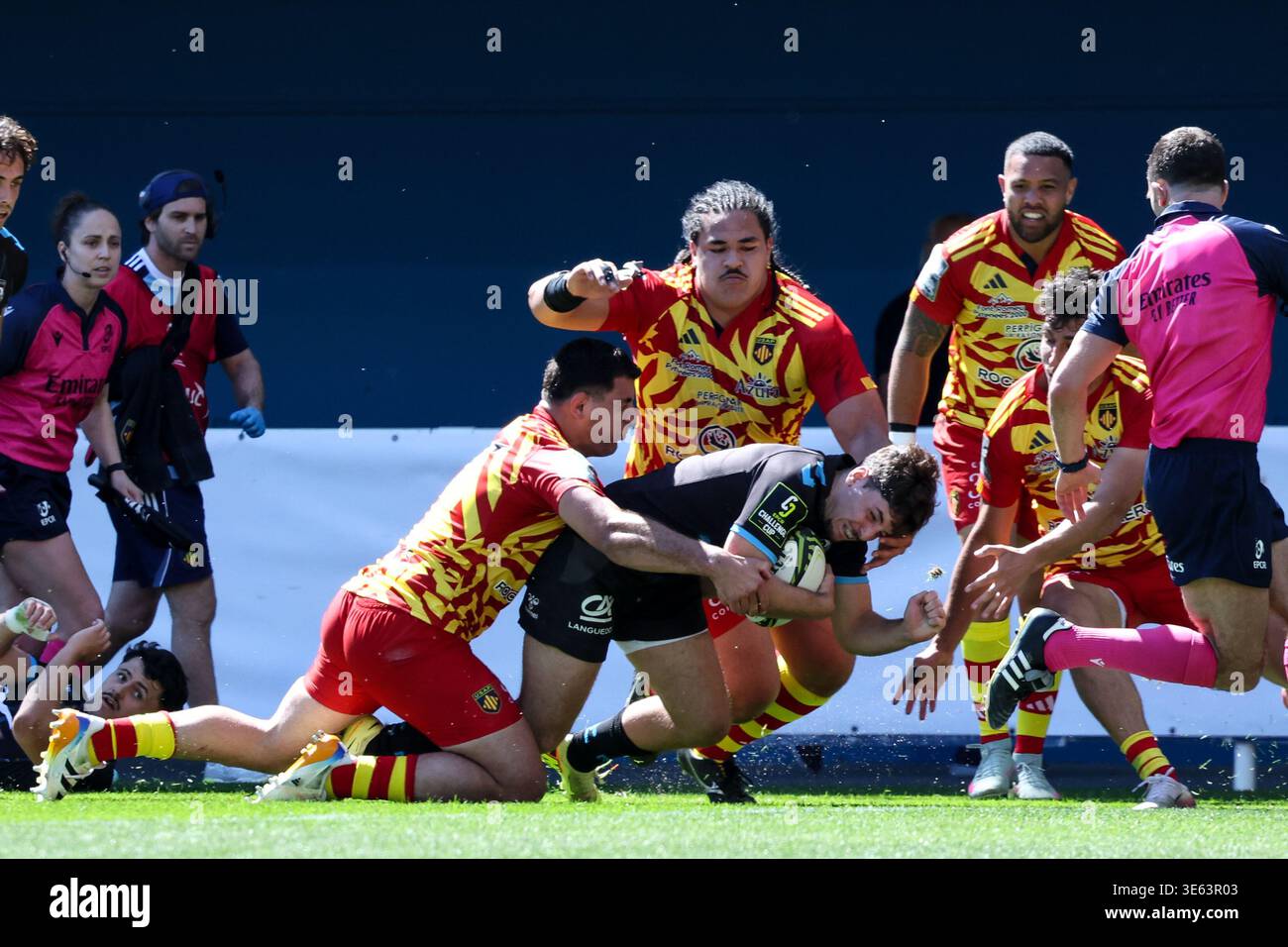 Melvyn RATES of Montpellier scores his second try during the European ...
