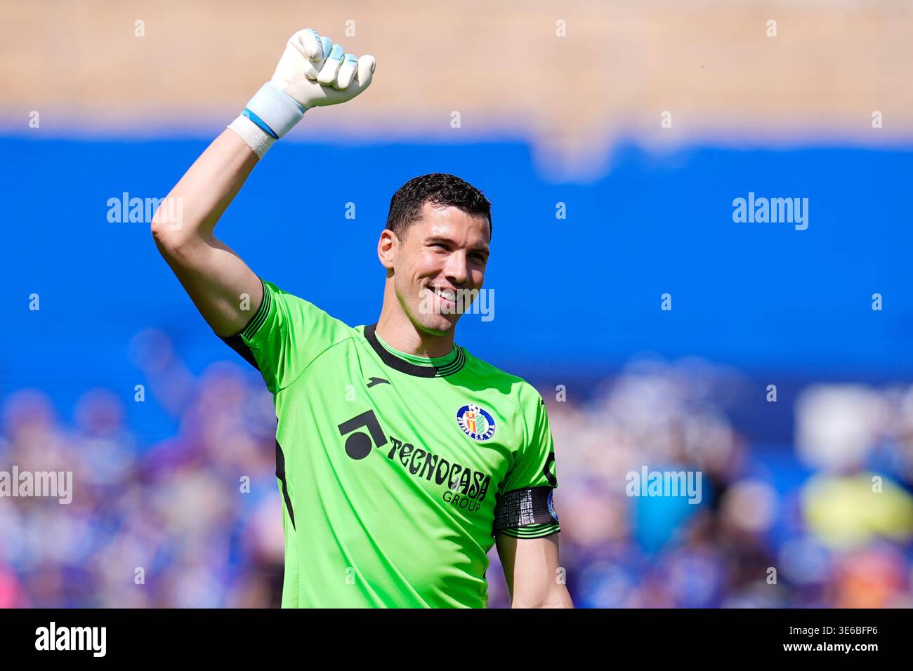 David Soria of Getafe CF celebrates a goal scored by Martin Satriano ...