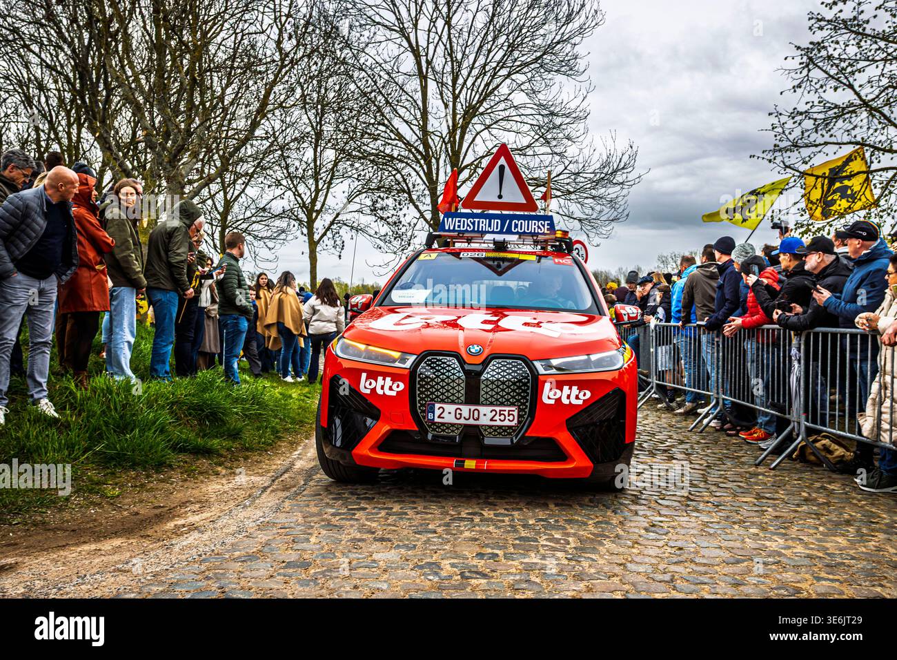 The opening convoy of the race of the cobbles of the Paddestraat 110th ...