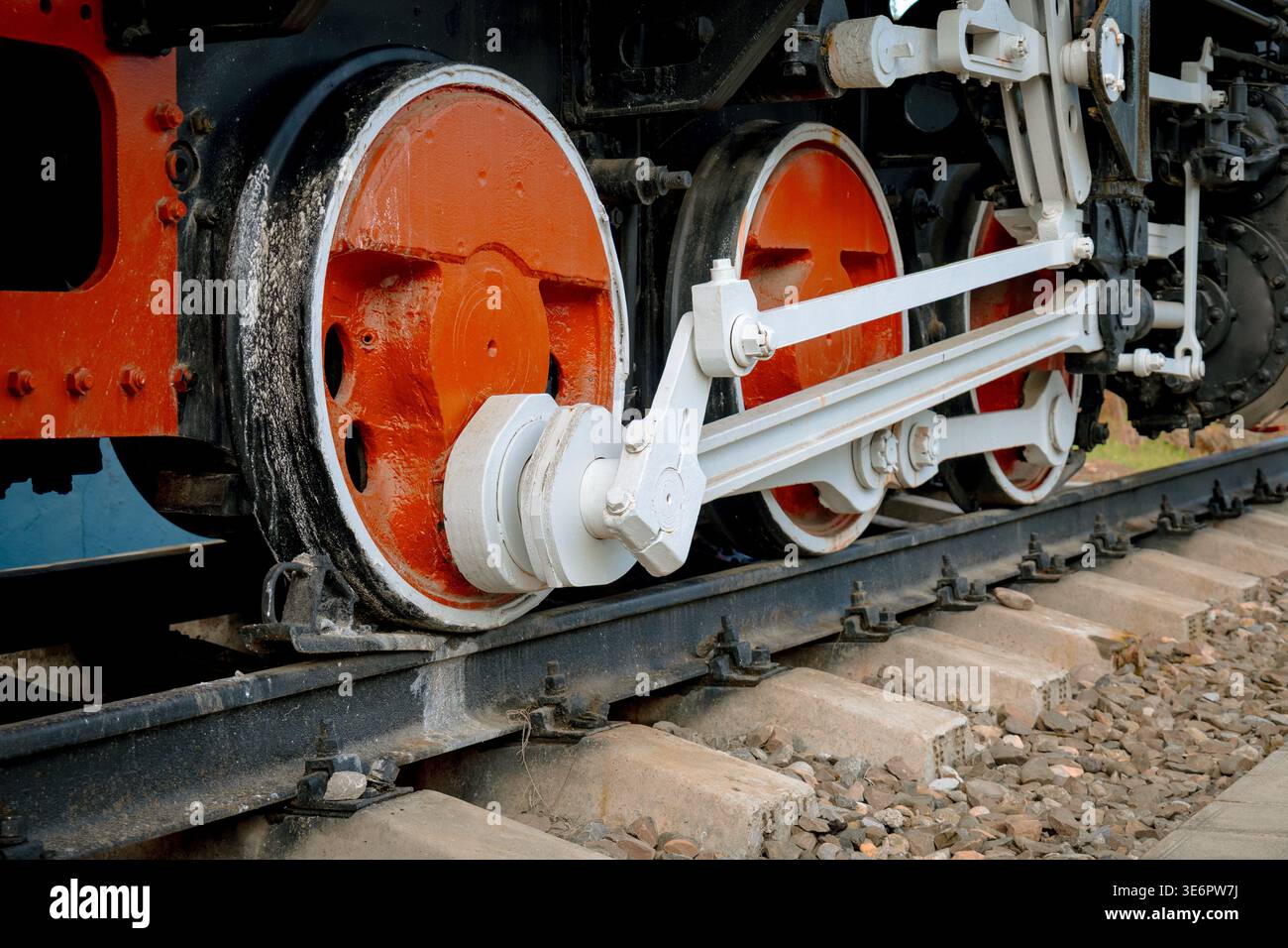 Close up of train wheels hi-res stock photography and images - Alamy