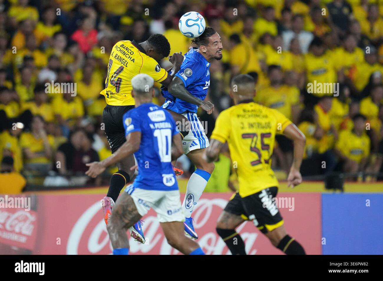 Chico da Costa of Brazil's Cruzeiro, right, and Alex Rangel of Ecuador ...