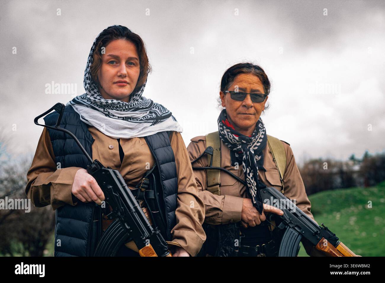 Peshmerga fighters from the Communist Komala in the mountains of Iraqi ...