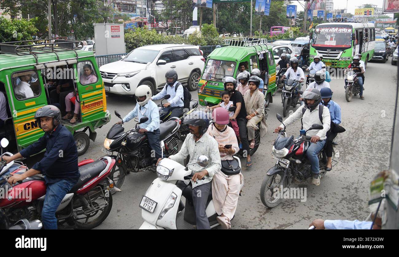 PATNA, INDIA - APRIL 8: A view of heavy traffic jam at Nehru Path on ...