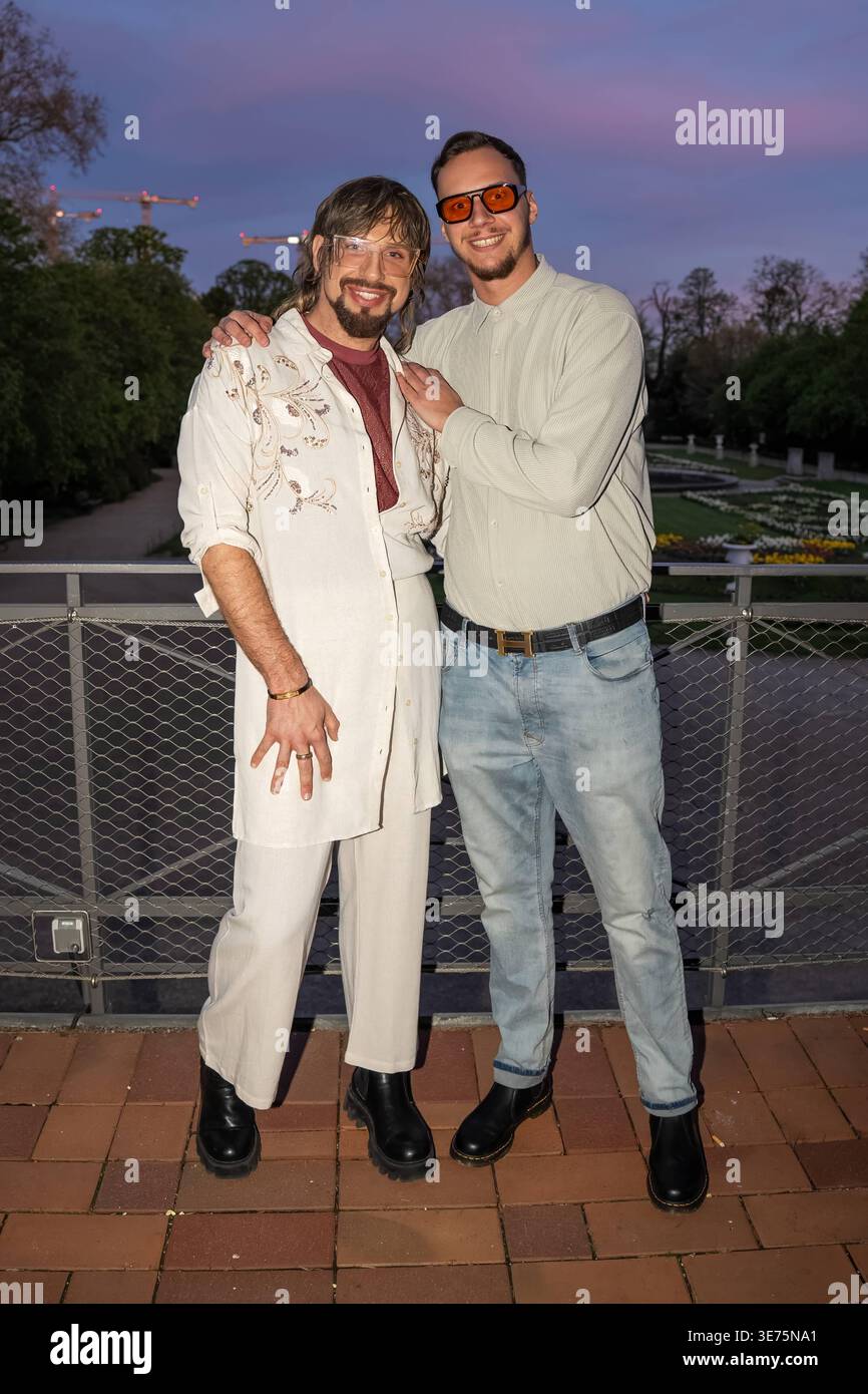 Kampf der Realitystars 2026. Bernd Kieckhäben und Partner Steven bei ...