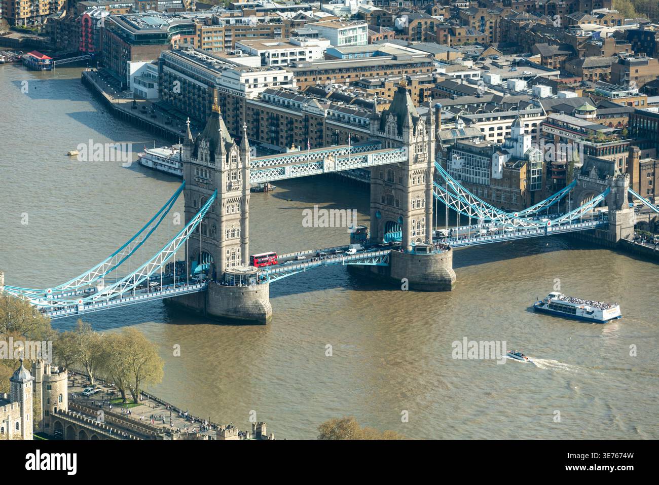Birds eye view of the bridge hi-res stock photography and images - Alamy