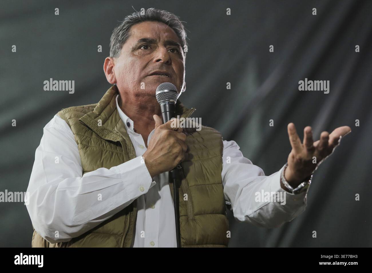 Presidential candidate Carlos Alvarez, of the Country for All party ...