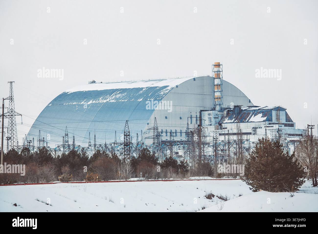 Panoramic view of the New Safe Confinement arch, the largest movable ...