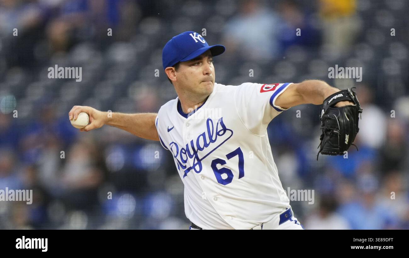Kansas City Royals starting pitcher Seth Lugo throws during the first ...