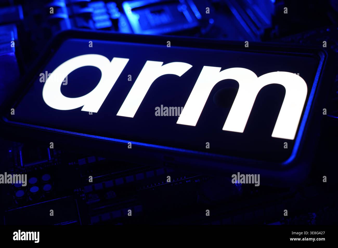 Arm holdings hi-res stock photography and images - Alamy