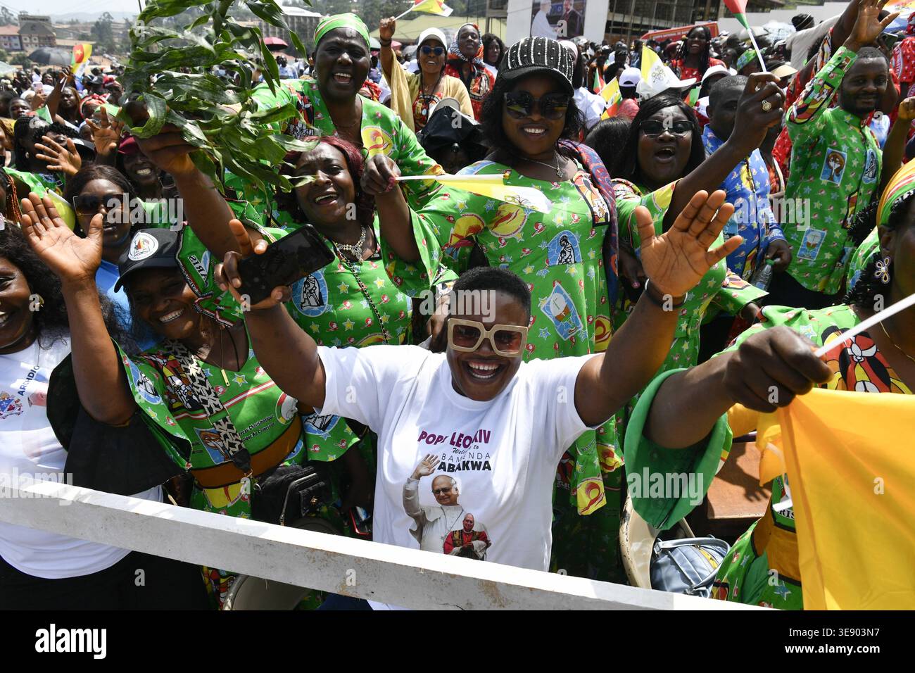 **NO LIBRI** Cameroon,Vatican, 2026/4/16 Pope Leo XIV arrives at ...