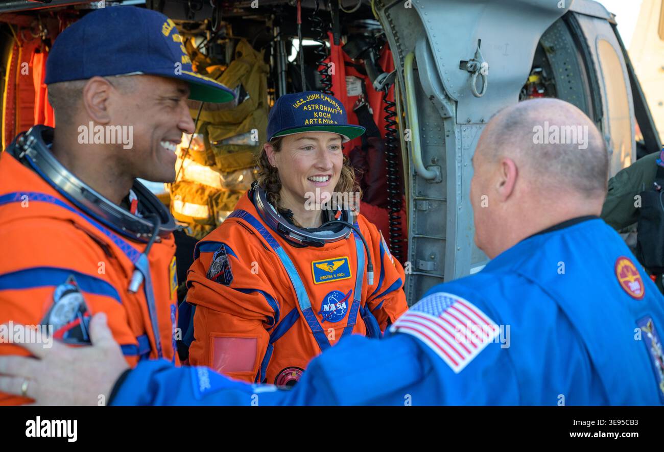 Astronaut victor glover hi-res stock photography and images - Alamy