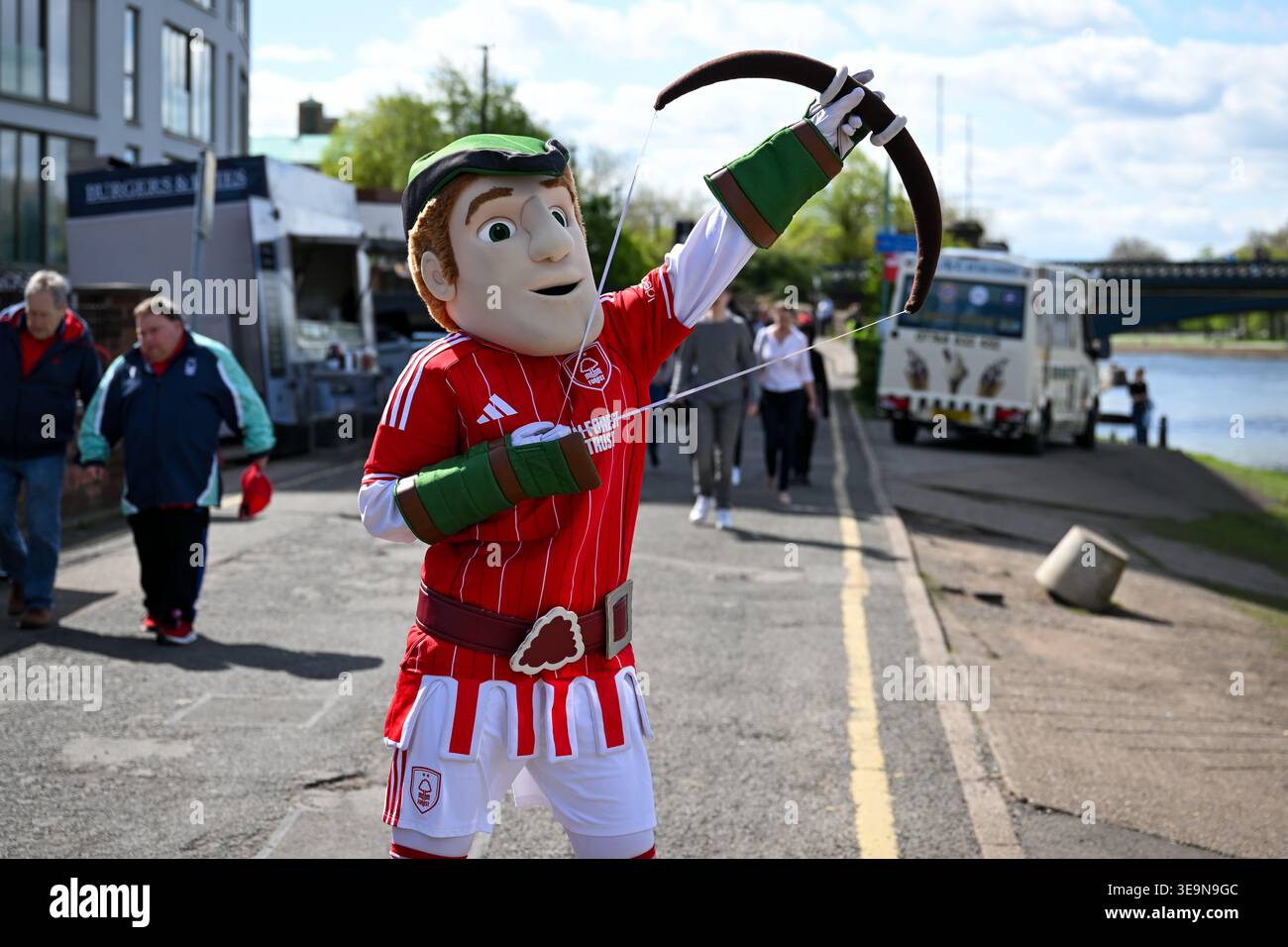 Nottingham, England, 19th April 2026. Nottingham Forest mascot ‘Robin ...
