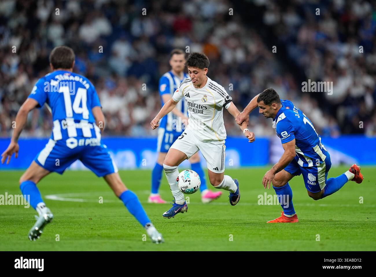 Arda Guler of Real Madrid CF and Jonny Otto of Deportivo Alaves during ...
