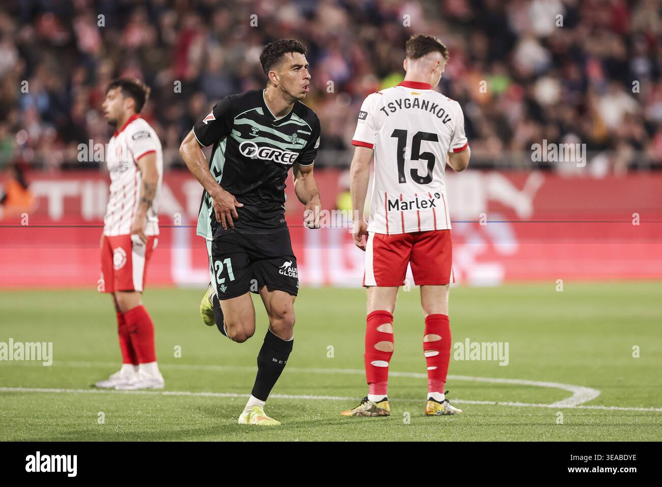 Marc Roca of Real Betis celebrates a goal 1-1 during the Spanish ...