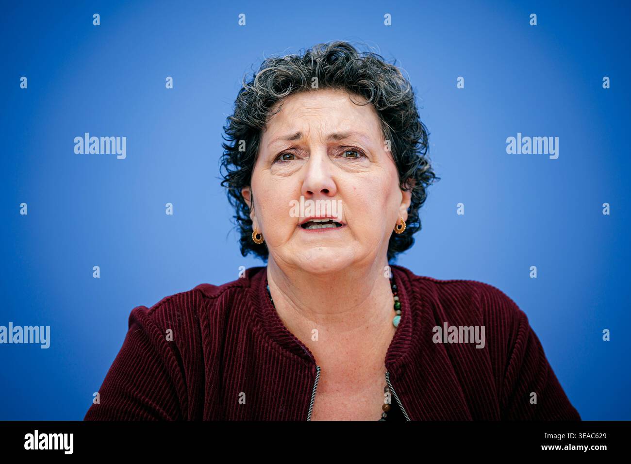 Introduction of the Social State Radar 2026. Anja Piel, member of the ...