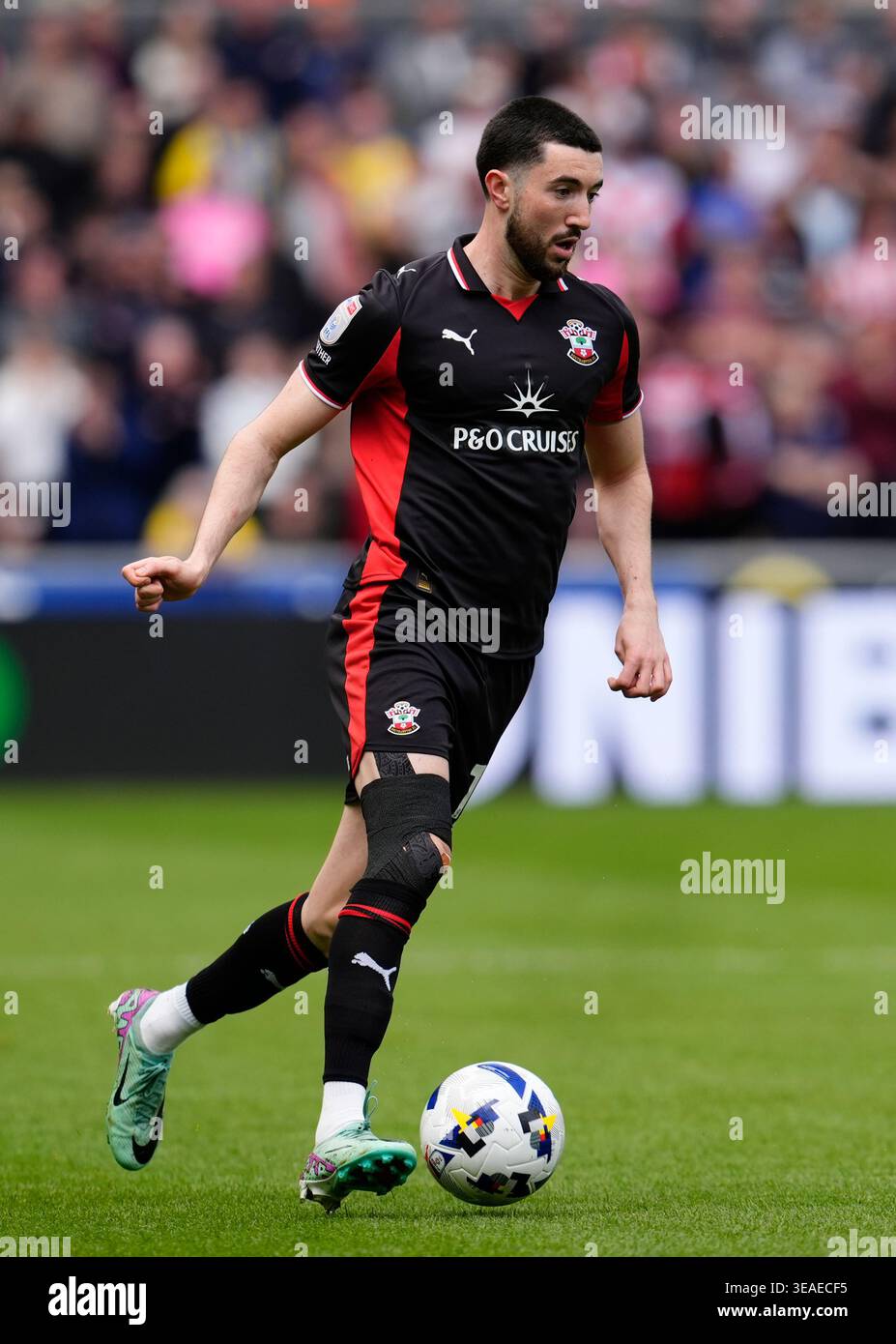 Southampton's Finn Azaz during the Sky Bet Championship match at the ...