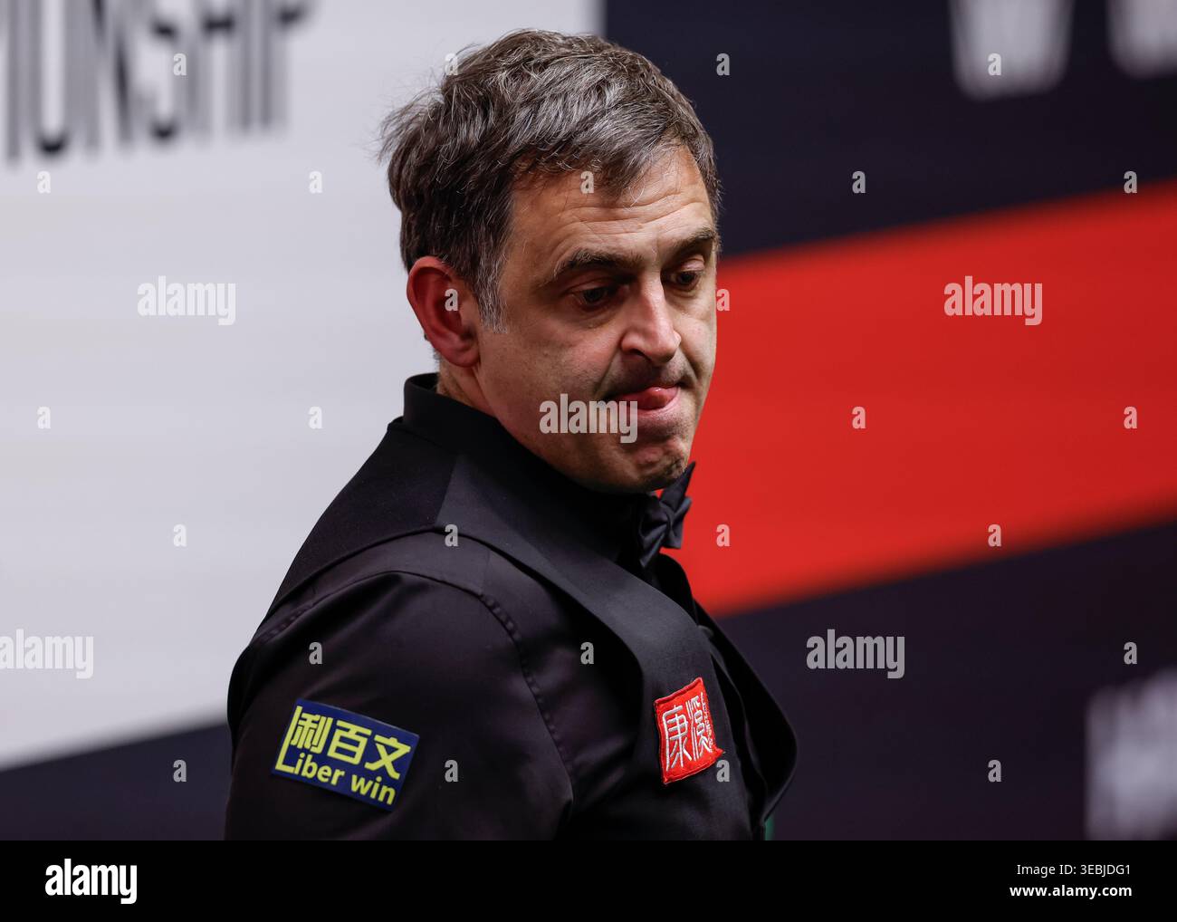 Sheffield, England, 26th April 2026. Ronnie O'Sullivan reacts during ...