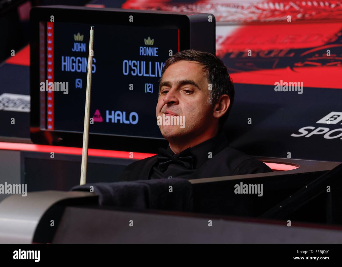 Sheffield, England, 26th April 2026. Ronnie O'Sullivan reacts during ...