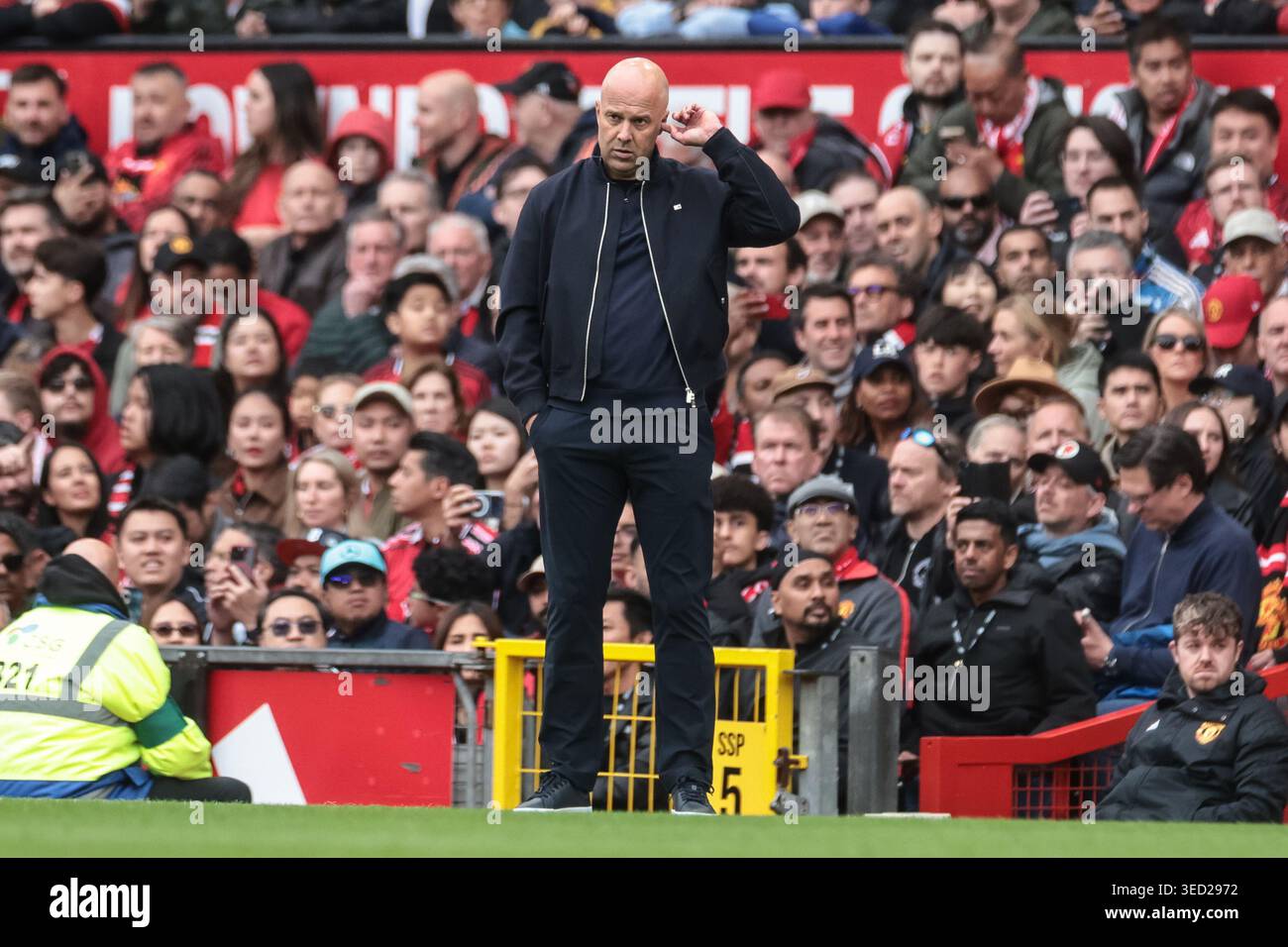 Manchester united liverpool arne slot hi-res stock photography and ...